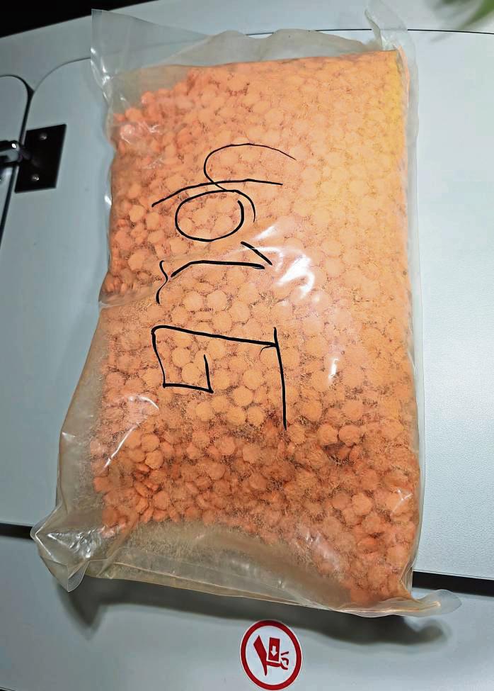 Zoll-Hammer auf A2: Lieschen Müller und Zöllner aus Anröchte stoppen Ecstasy-Express