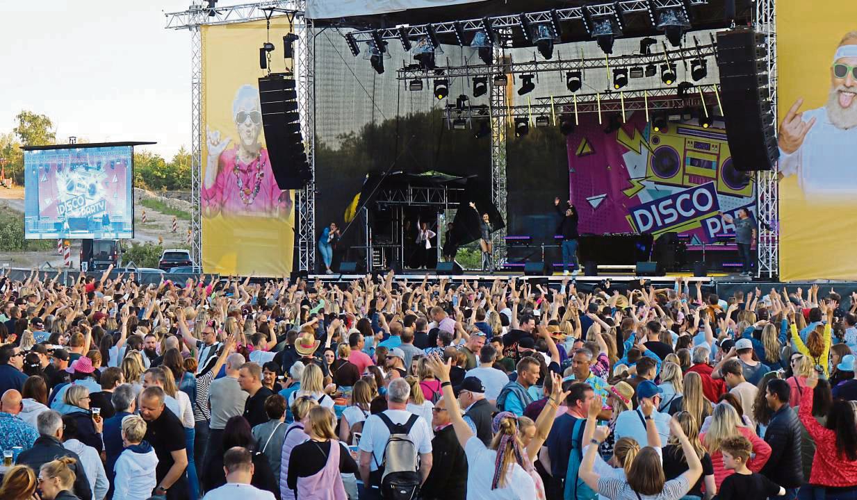 "Mallorca meets Schlager": Festival im Steinbruch zieht Mickie Krause ...